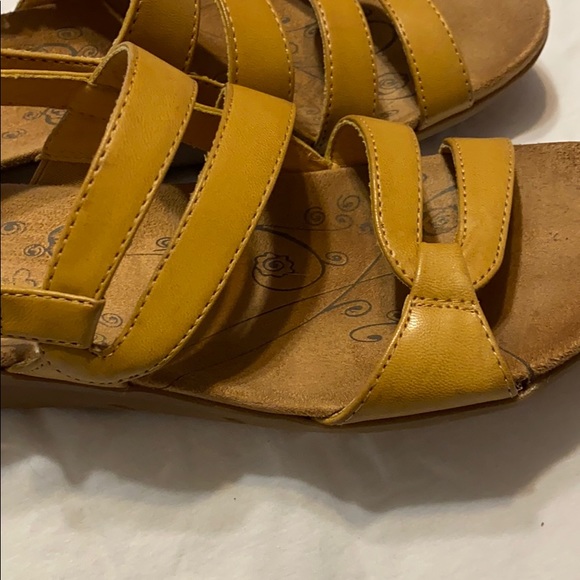 BareTraps | Shoes | Bare Traps Sandals | Poshmark